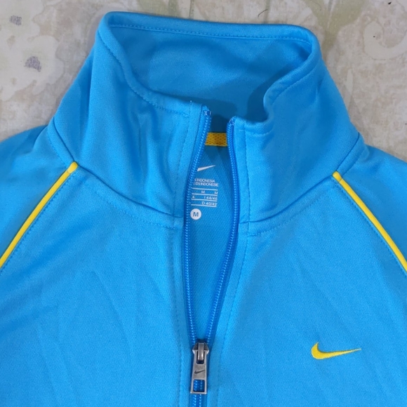 Nike | Jackets & Coats | Nike Lightweight Full Zip Performance Jacket M ...